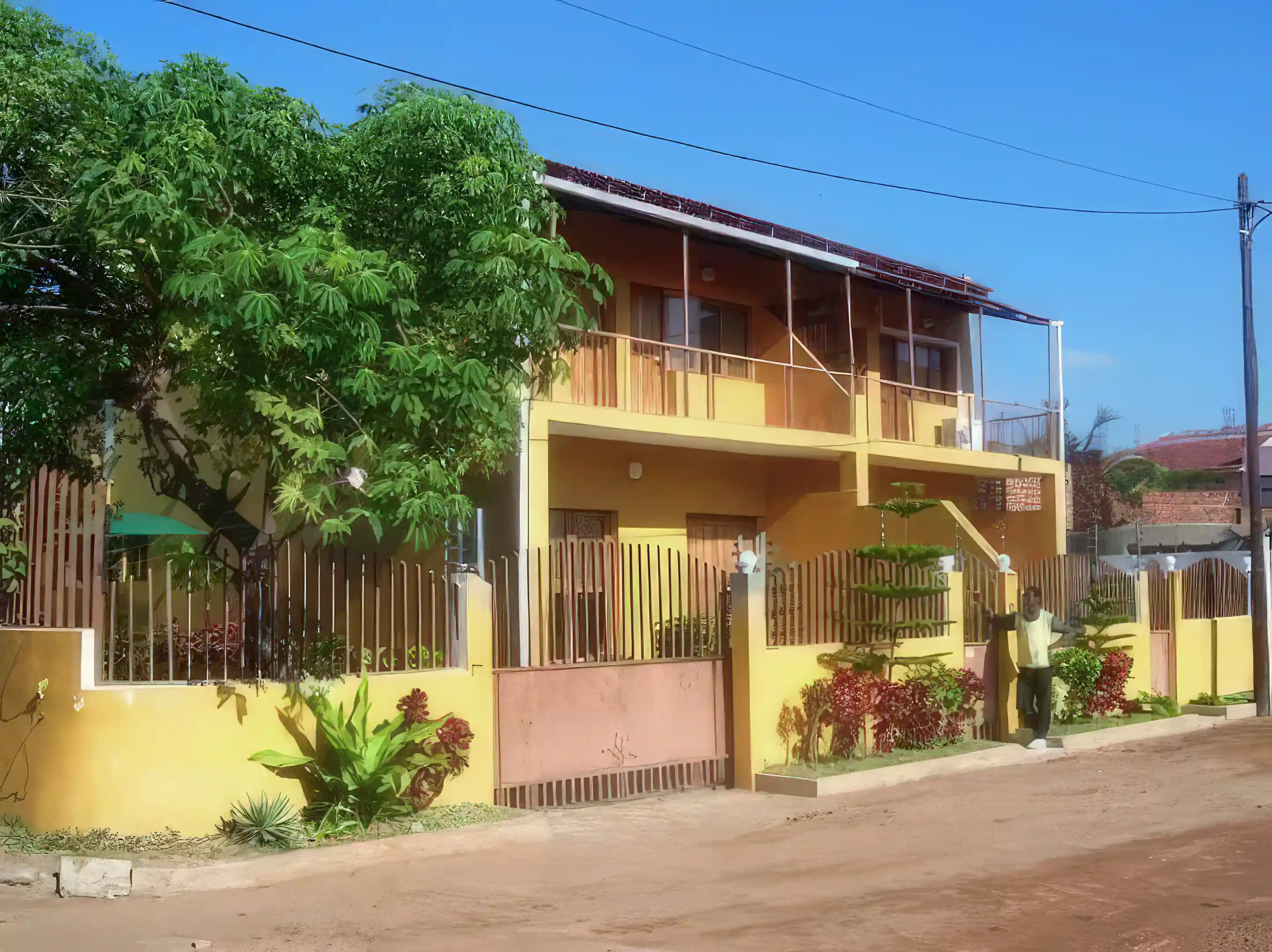 Home for Sale and Rent in Rua Palmar 67, Maputo, Maritimo, Mozambique
