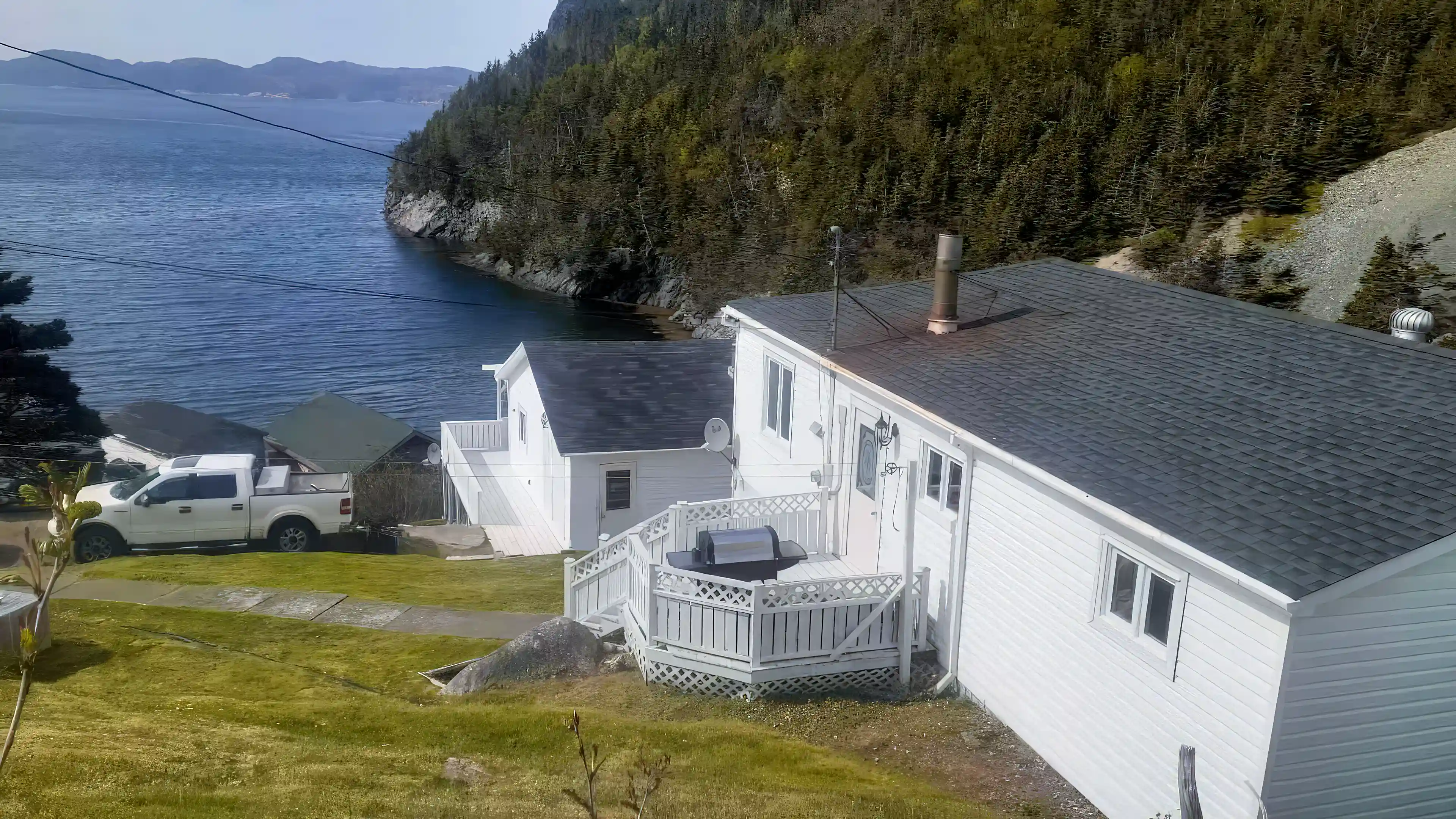 2 Oceanfront Homes For Sale In 33 Bayview Road Hermitage Newfoundland 2 Oceanfront Homes For Sale In 33 Bayview Road Hermitage Newfoundland