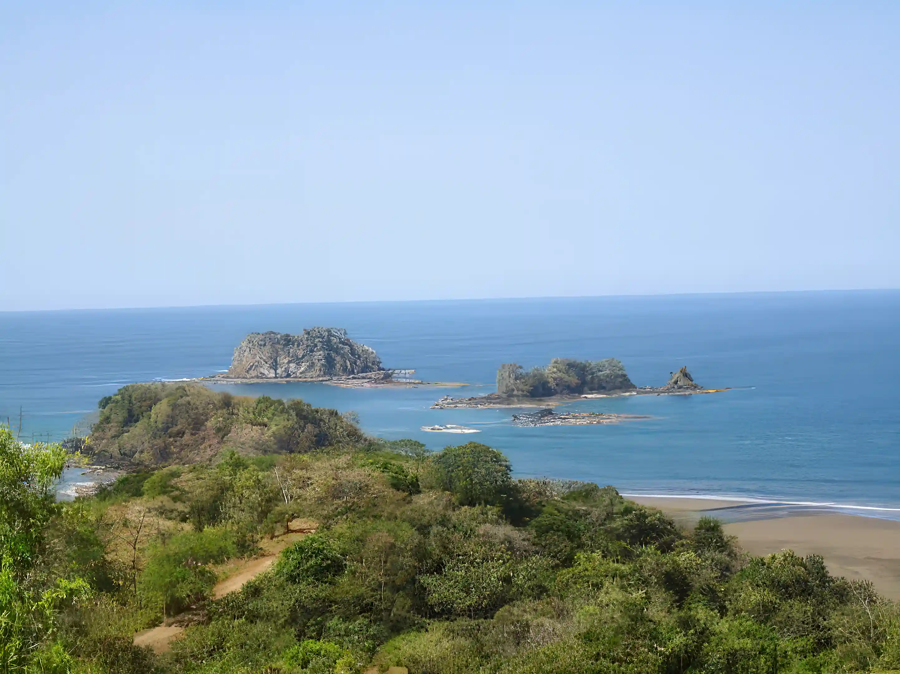 Home for Sale in 68 Calle Pelicano, Los Islotes, Quebro, Veraguas ...