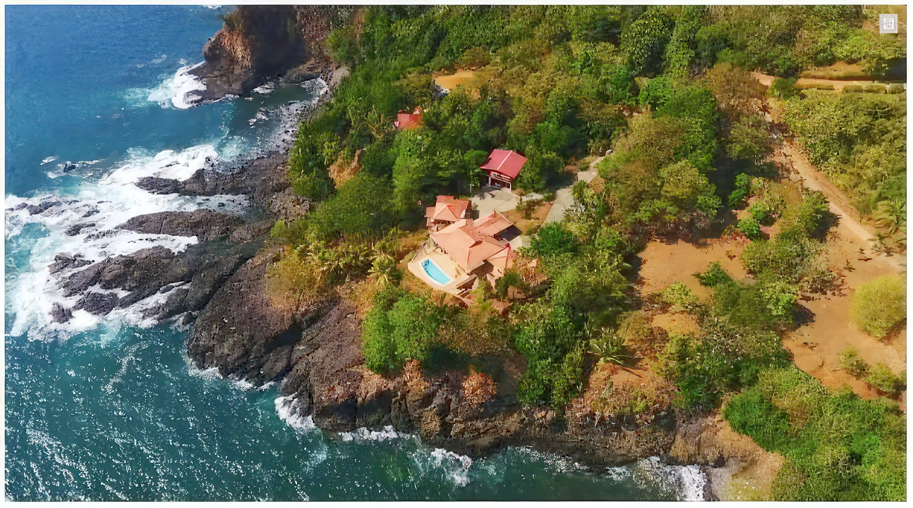 5 Bed, 5 Bath Waterfront Home for Sale in Mata Oscura, Mariato, Panama ...