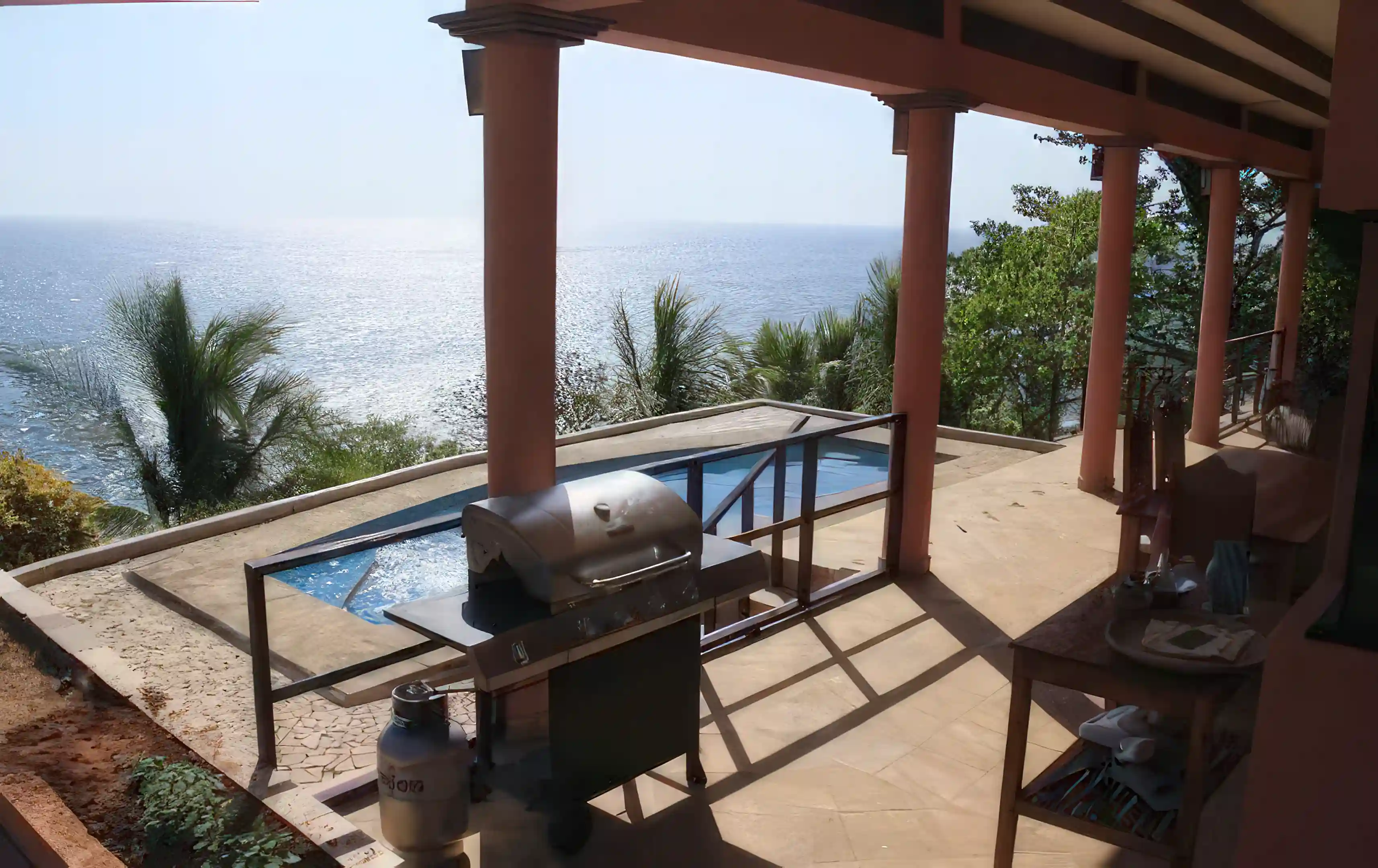 5 Bed, 5 Bath Waterfront Home for Sale in Mata Oscura, Mariato, Panama