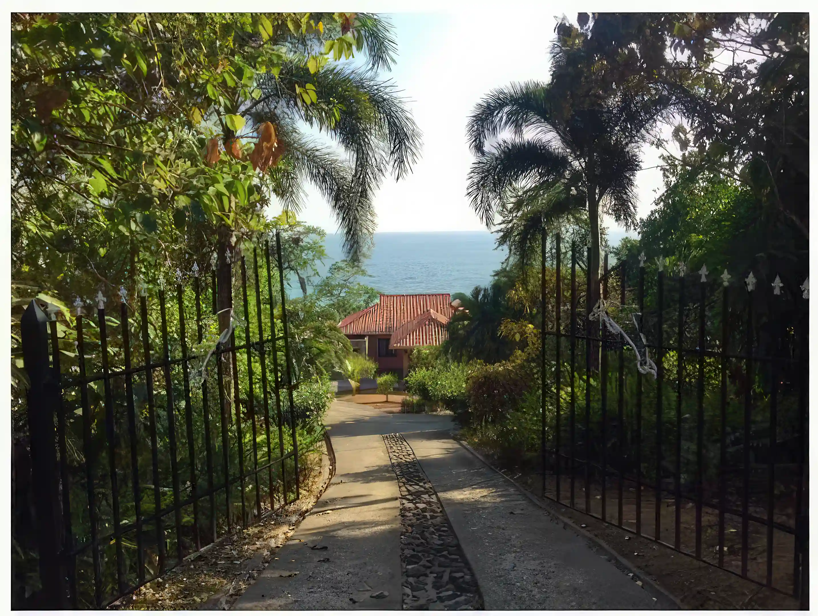 5 Bed, 5 Bath Waterfront Home for Sale in Mata Oscura, Mariato, Panama ...