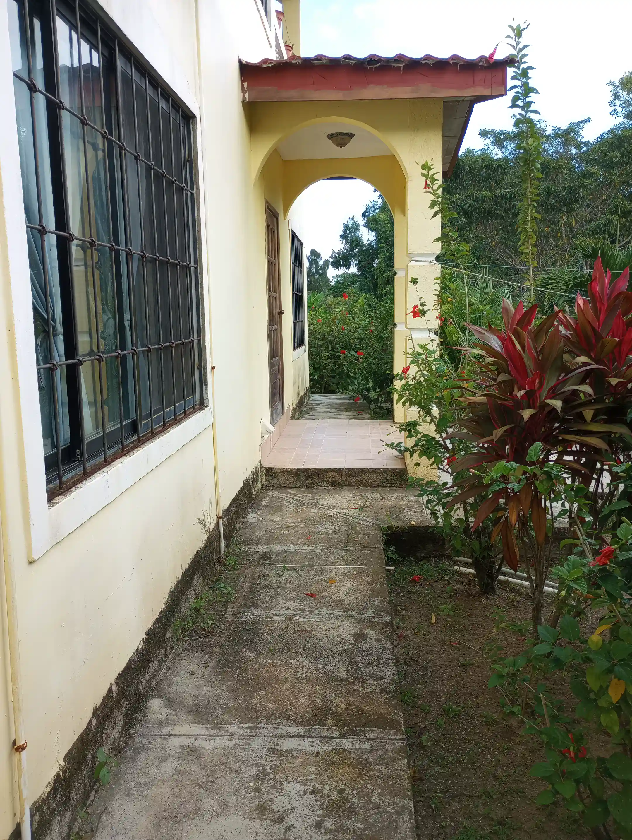 Beach House for Sale in Boreales, Balfate, Colón, Honduras - Viviun