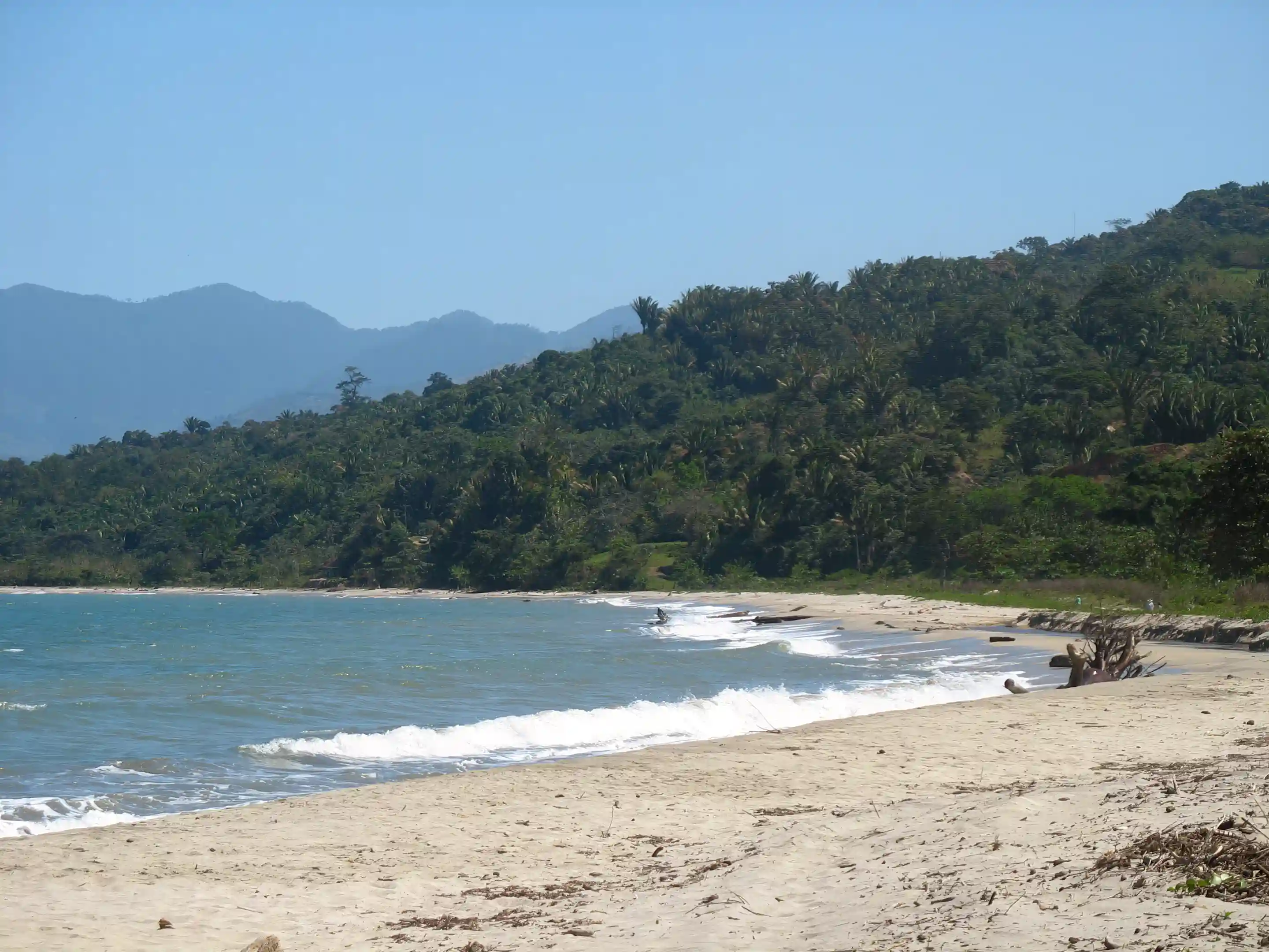 Beachfront Home for Sale in Colonia Brisas Del Mar, Balfate, Olon ...
