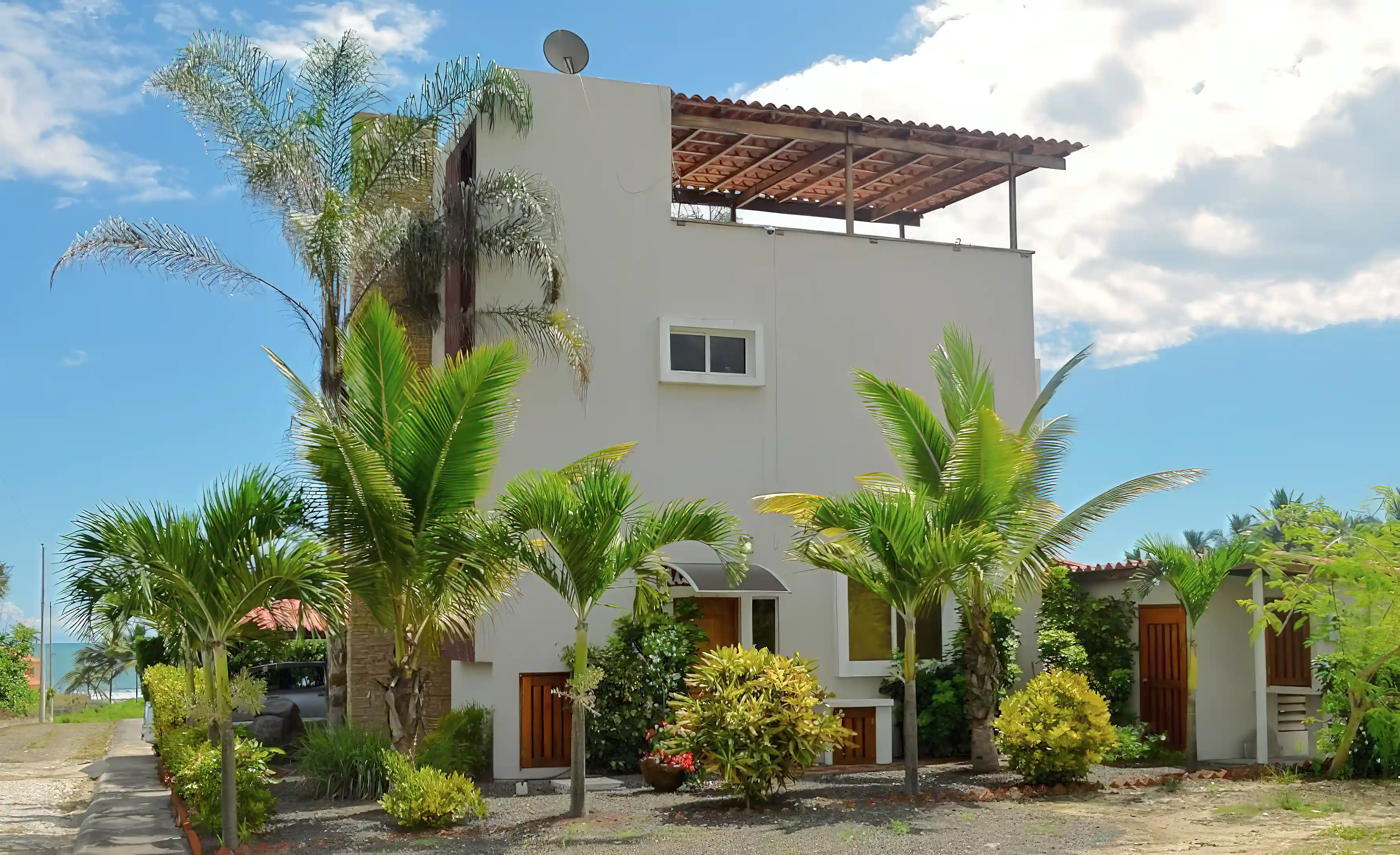 Beachfront Home for Sale in Palmera Beach, Puerto Cayo, Manabi, Ecuador