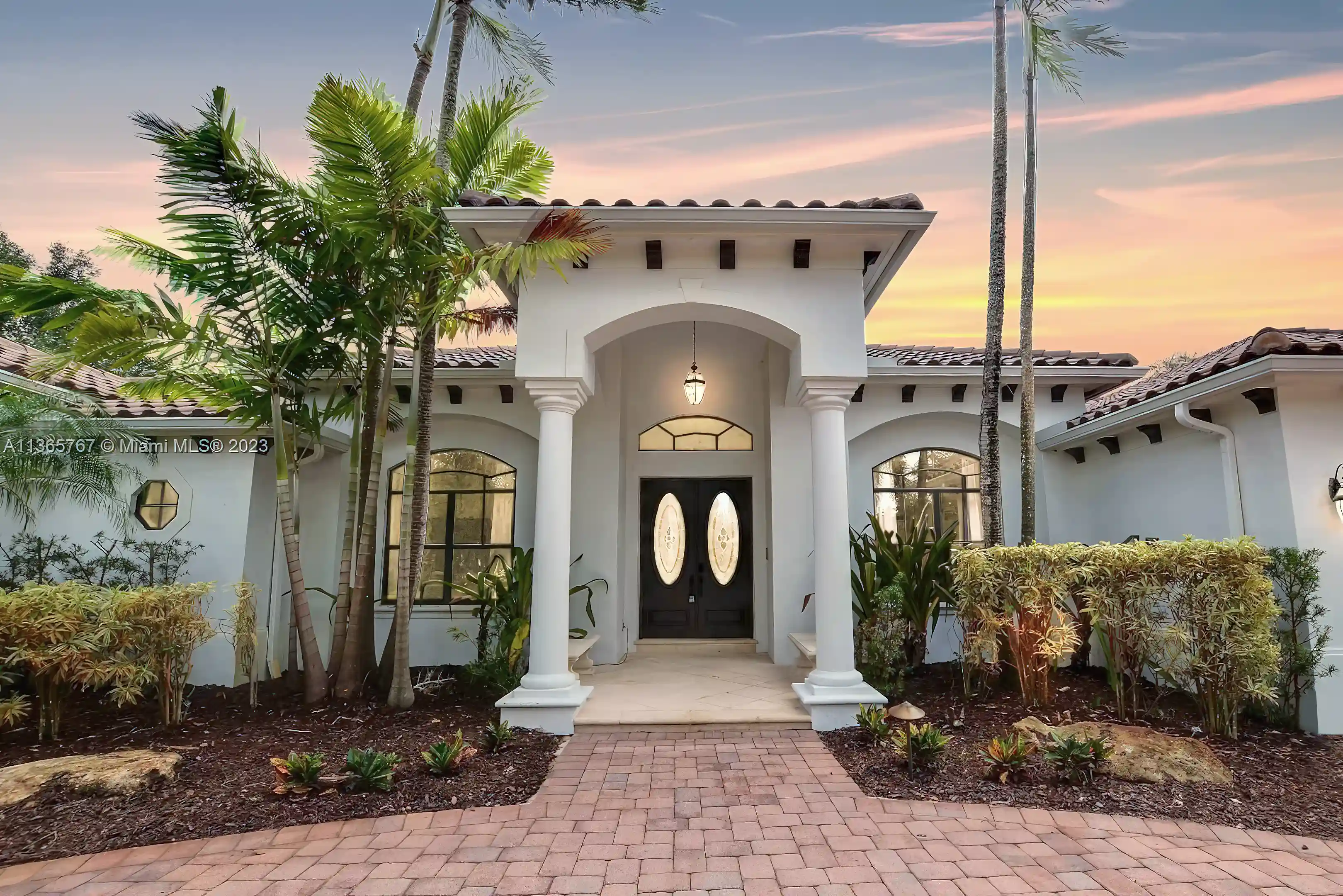 Home for Sale in 6130 Sw 180th Ter, Southwest Ranches, Florida, USA