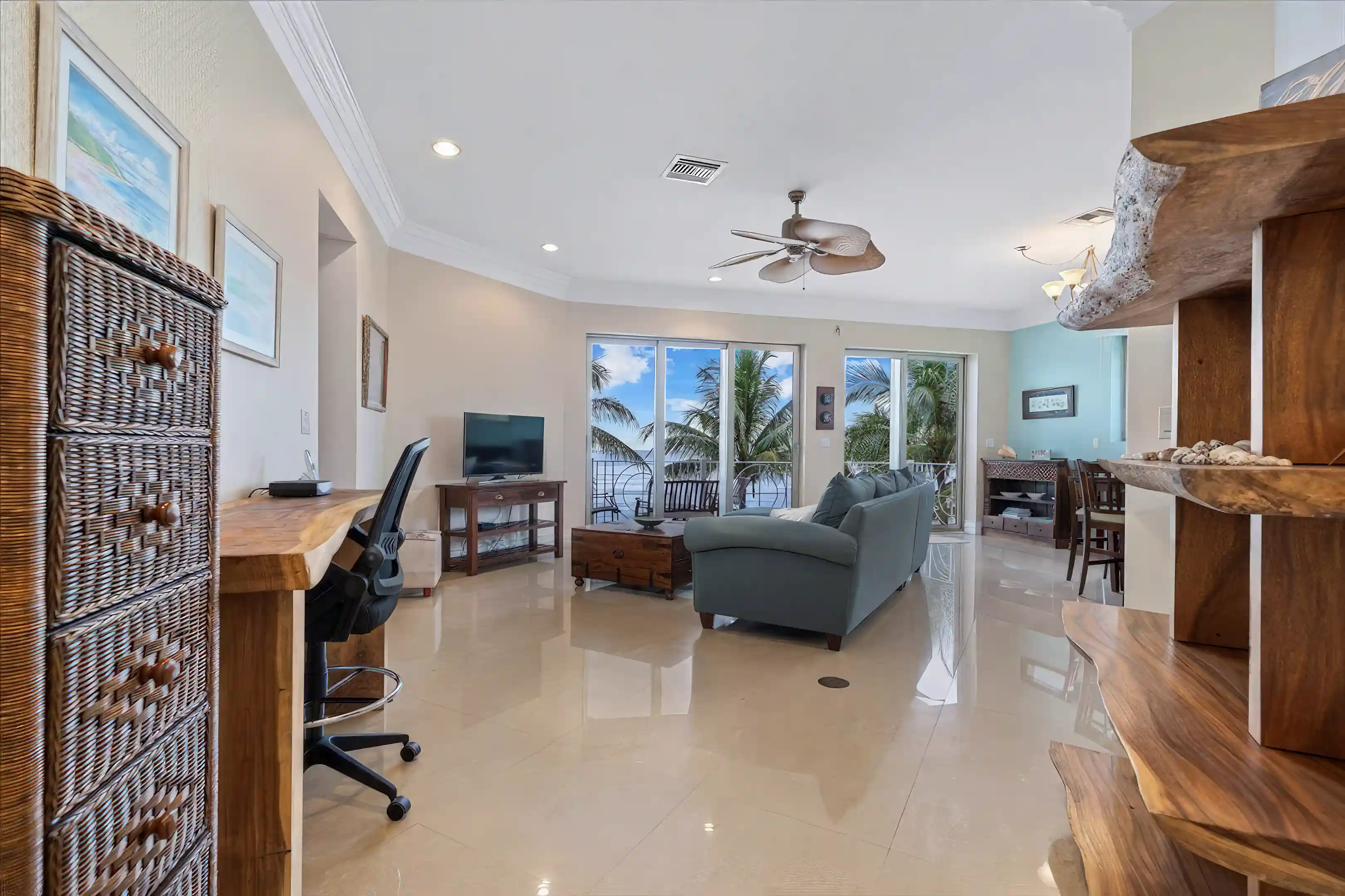 Two Beachfront Condos for Sale in Nassau, New Providence, Bahamas - Viviun