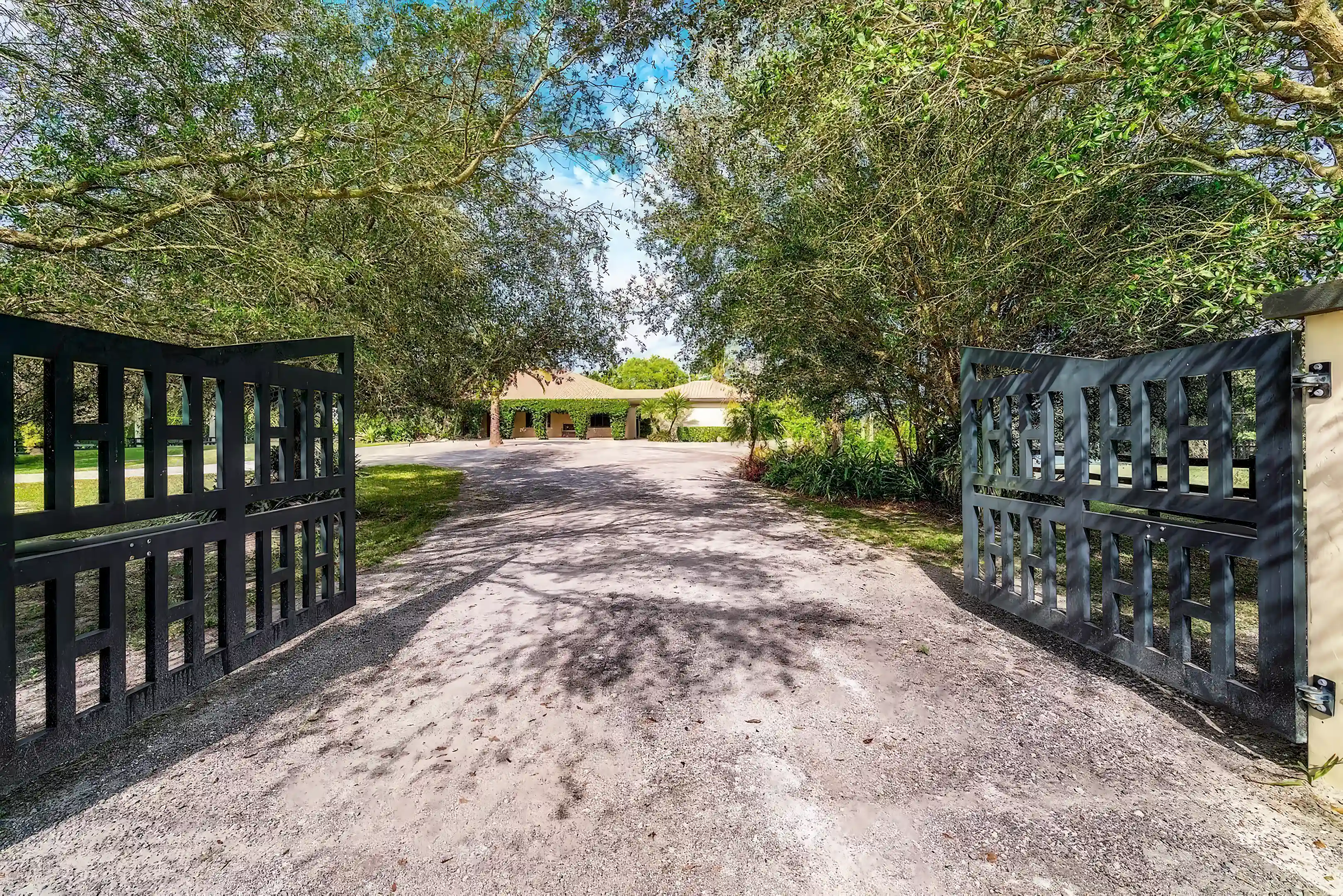 Equestrian Farm for Sale in 13349 60th Street S, Wellinghton, Florida, USA