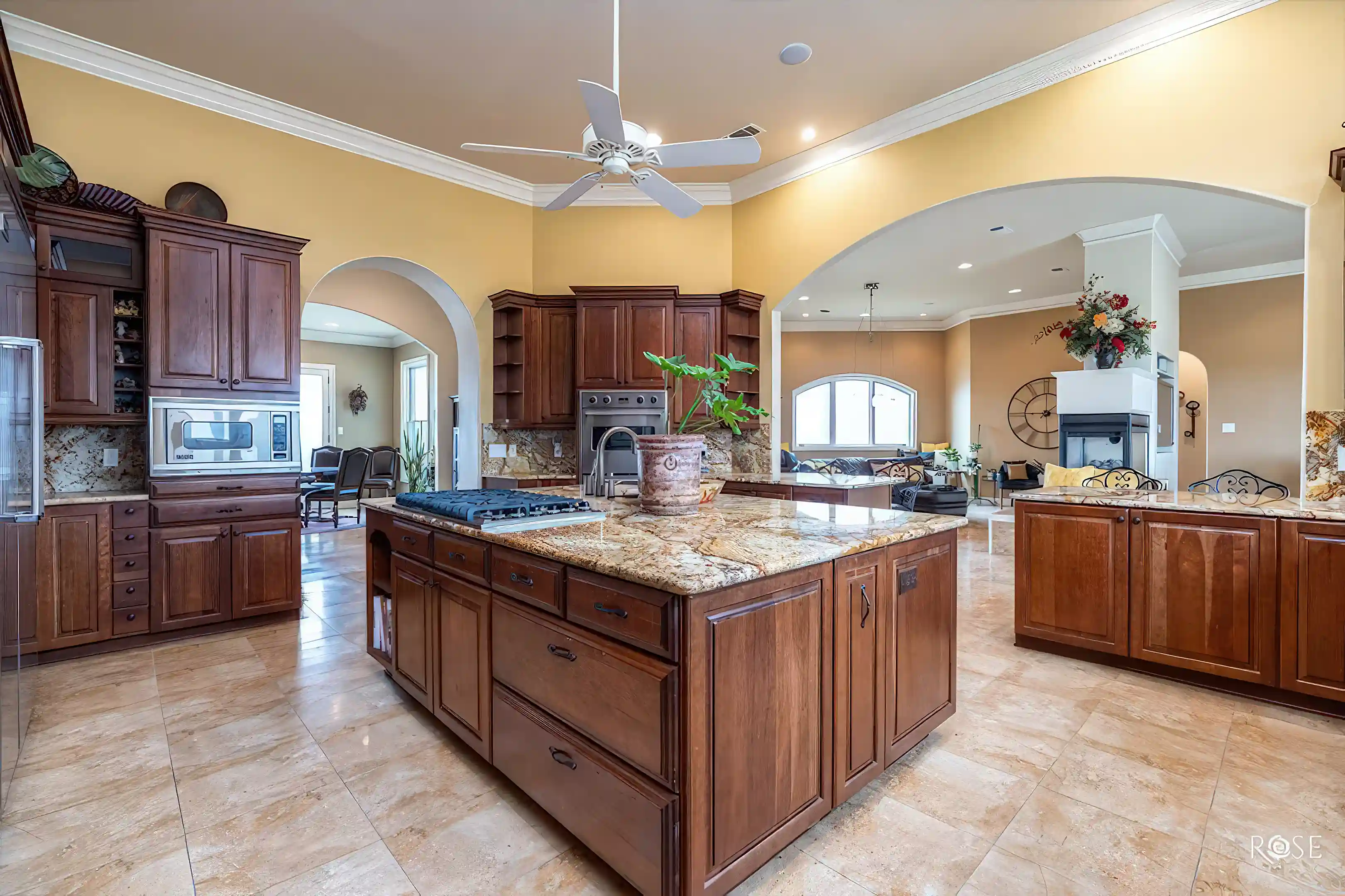 Luxury Home for Sale in 2401 Reece Road, San Angelo, Texas, USA