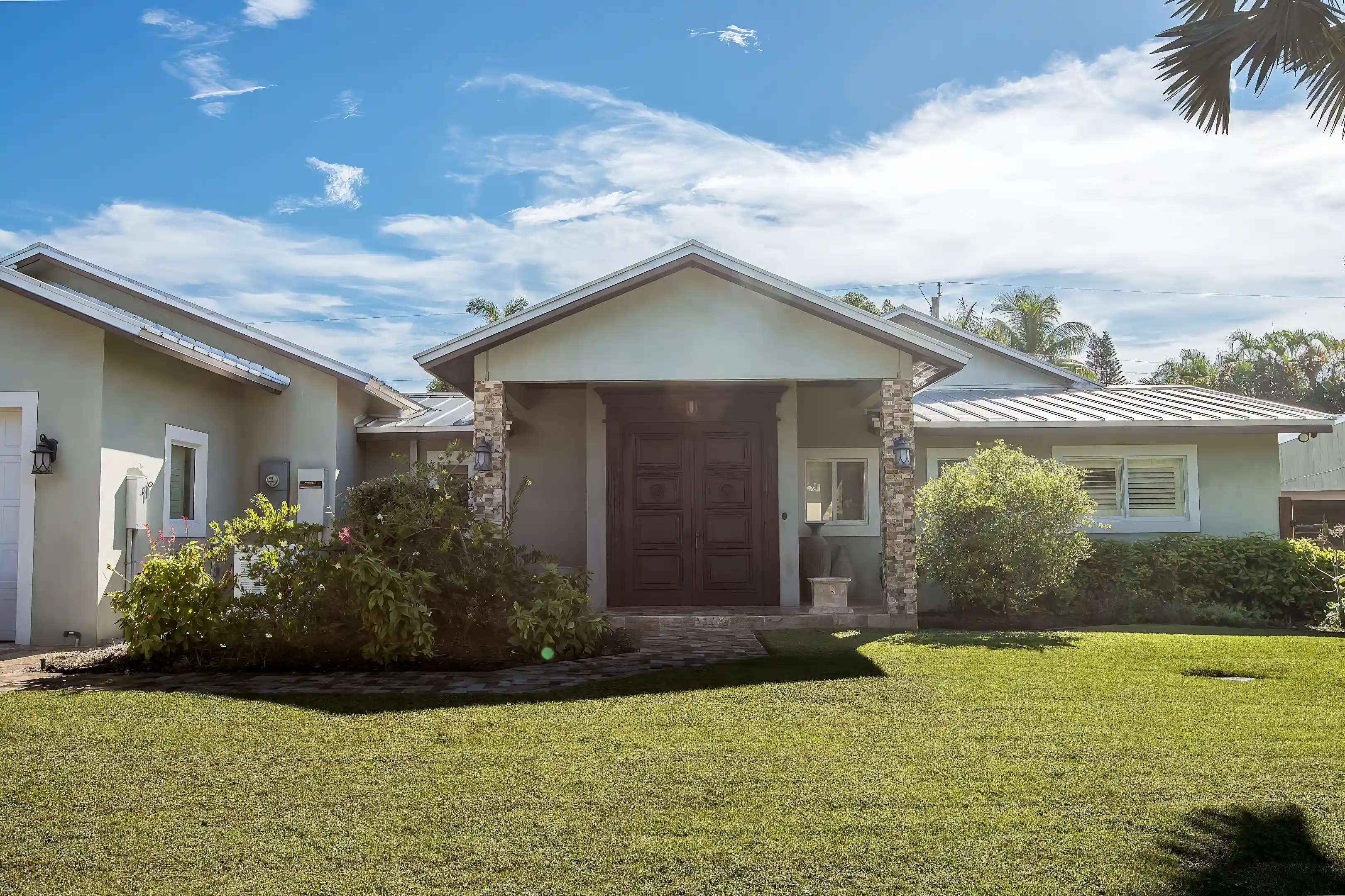 Home for Sale in 2300 Nw 6th Ave, Wilton Manors, Florida, USA