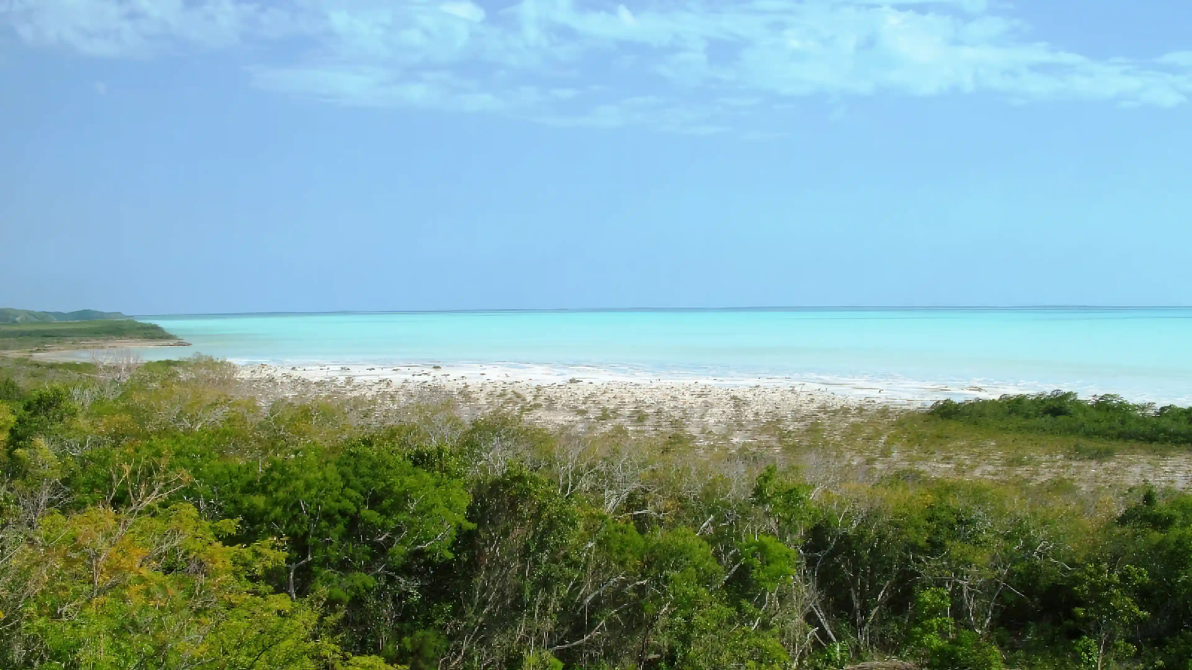 Oceanfront Lot for Sale in Bahamas Sound 4, Farmers Hill, Exuma, Bahamas