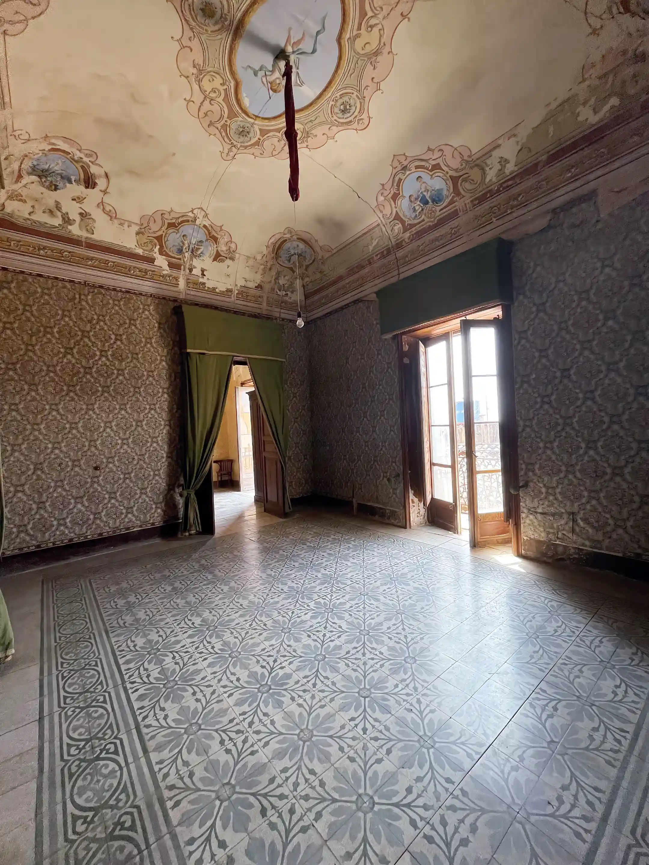 Historical Building for Sale in Via Filì 40, Naro, Siily, Italy