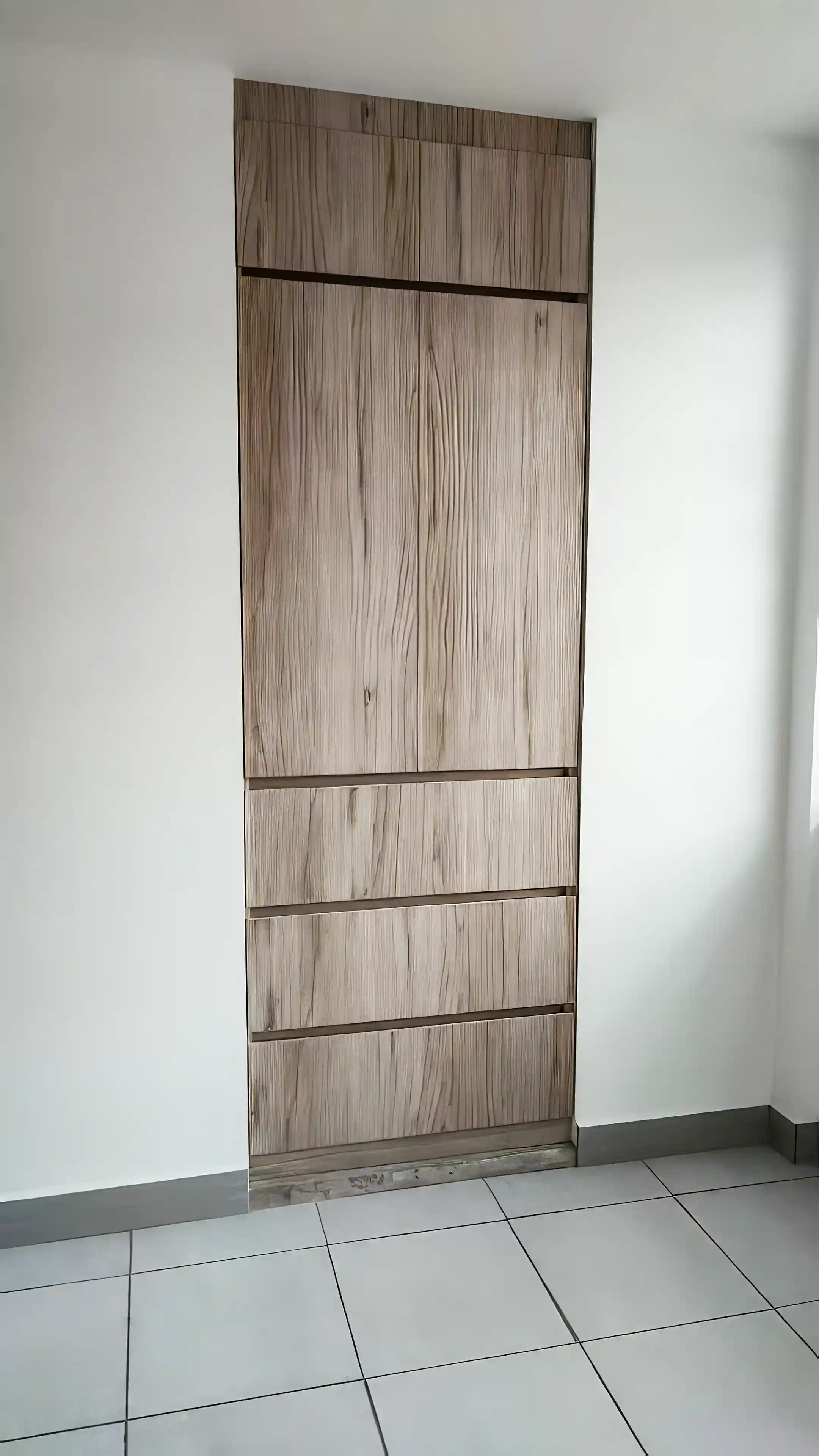 Condo for Sale in Calle Surgio Plazza, Bahia De Caraquez, San Vicente ...