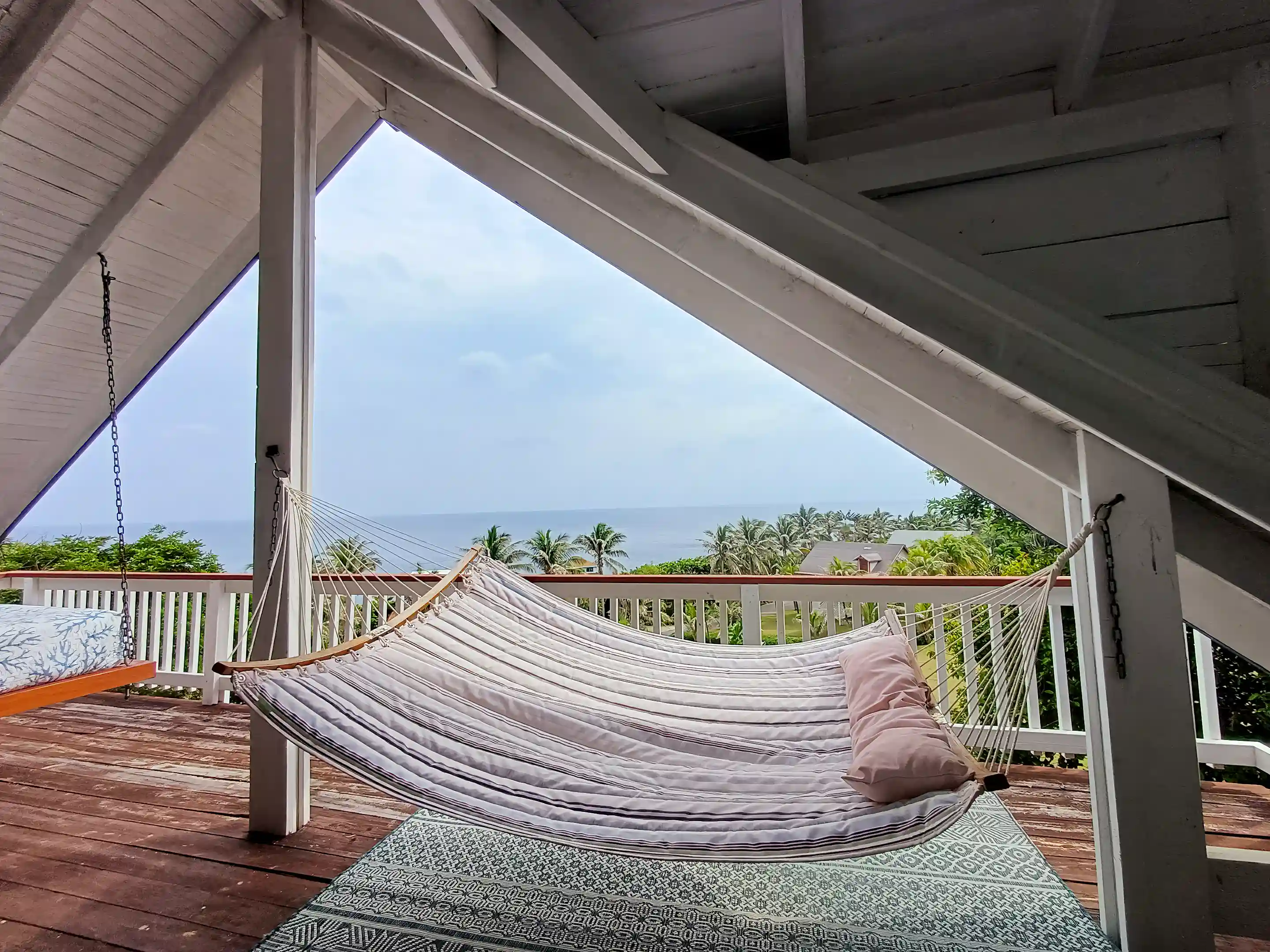 2 Bedroom House for Sale in Turrets, Turtle Crossing, West Bay, Roatan ...