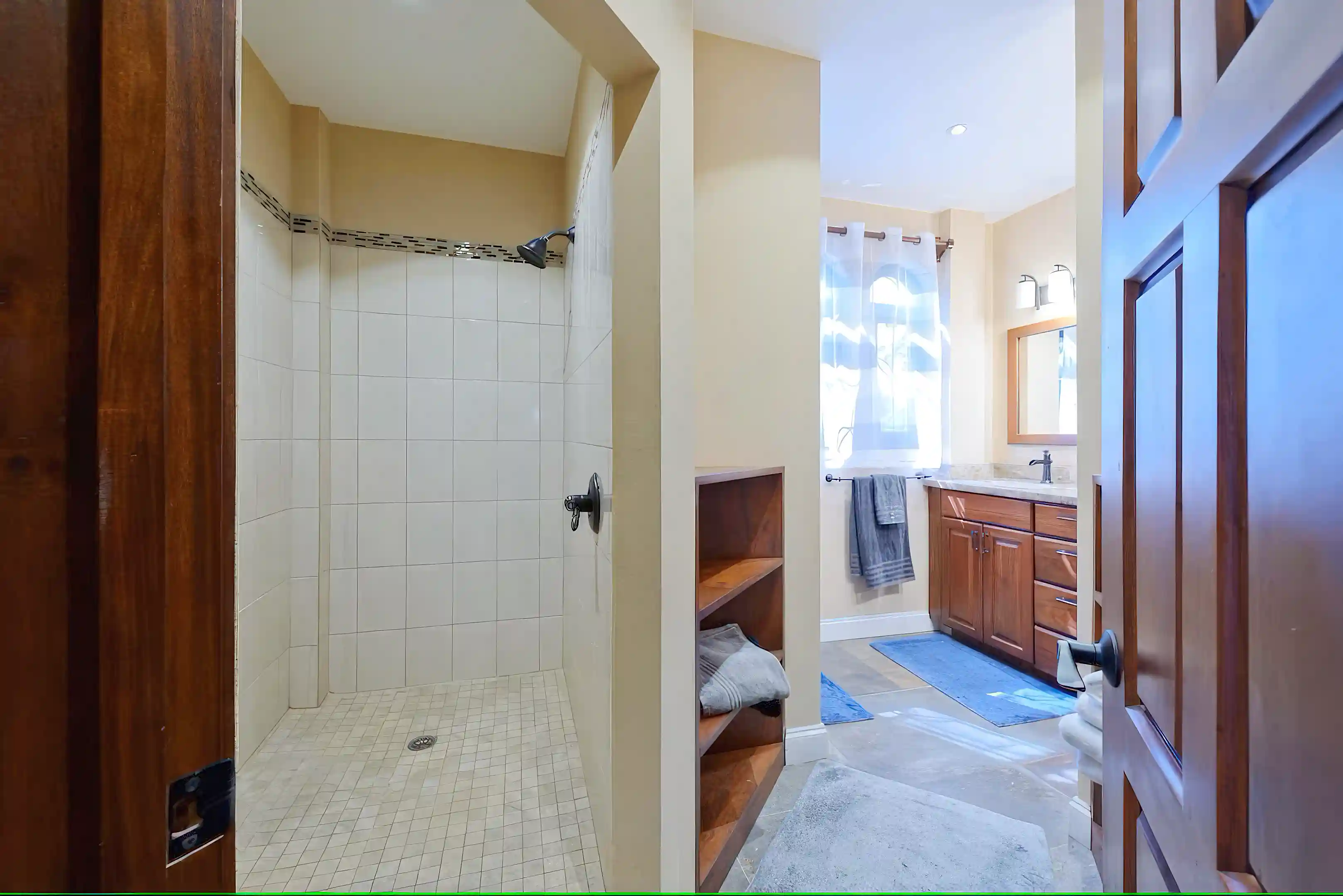 Luxury Beach House for Sale in Seafront Street, Phase 2, Sittee Point ...