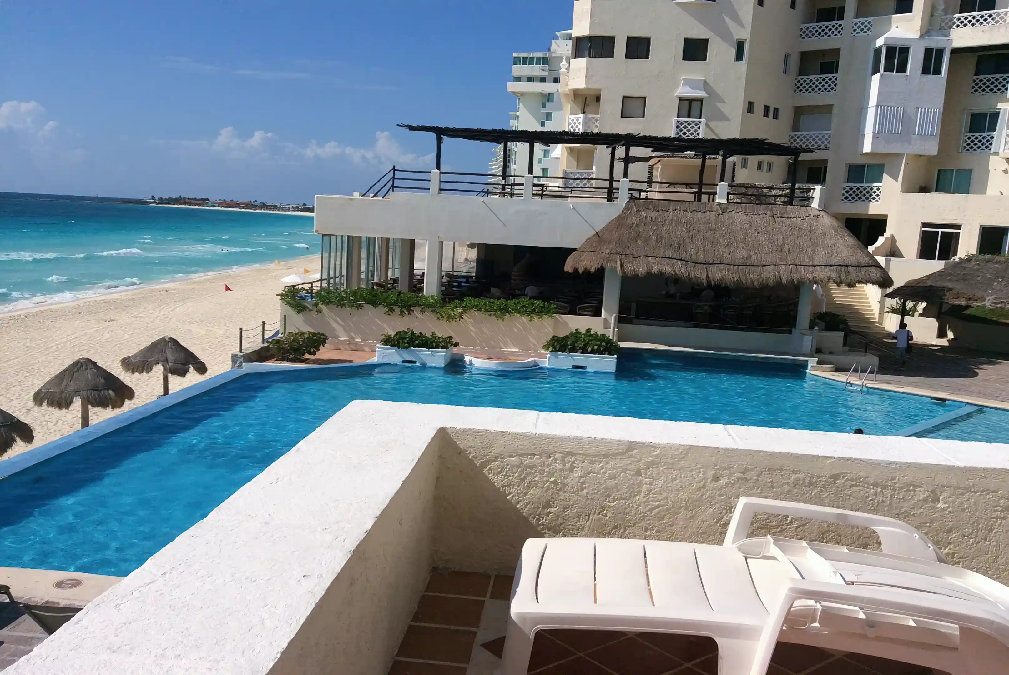Beachfront Condos for Sale in Kukulkan, Cancun Plaza, Cancun, Benito ...
