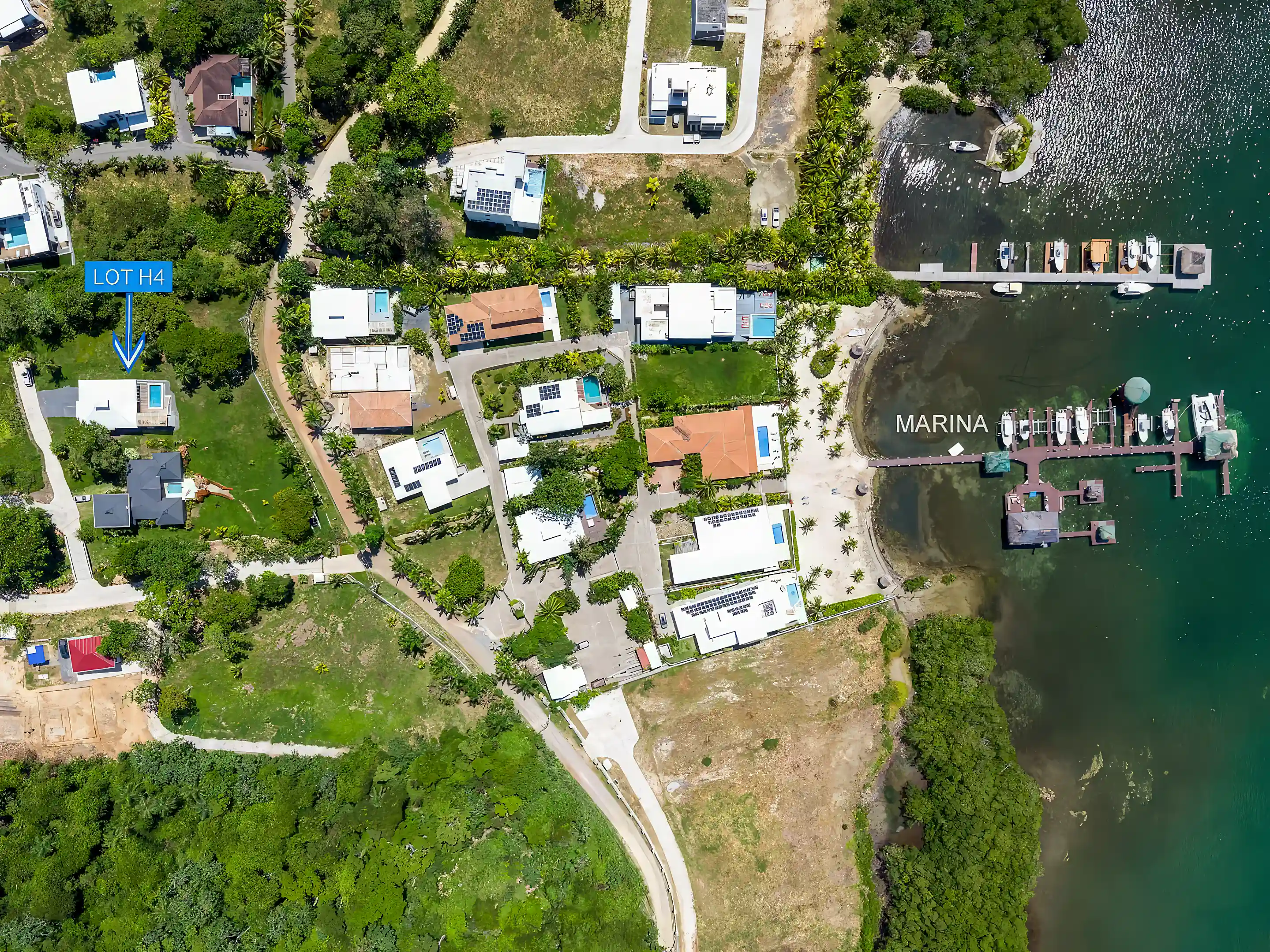 Home for Sale in Guaiabara, Big Bigth, Roatan, Bay Islands, Honduras